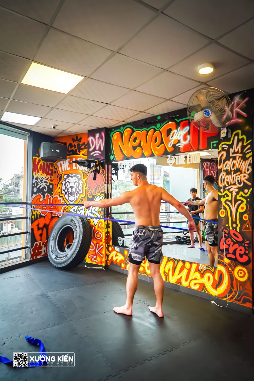 10 mẫu trang trí phòng tập gym đẹp bằng graffiti - Xưởng Kiến