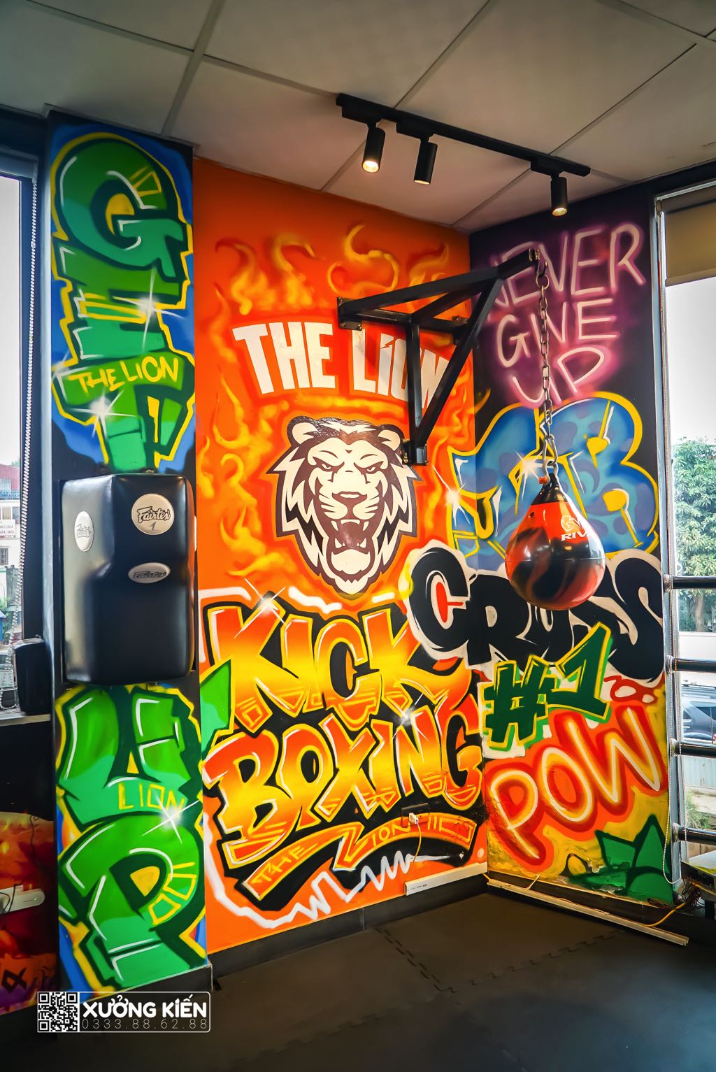 10 mẫu trang trí phòng tập gym đẹp bằng graffiti - Xưởng Kiến